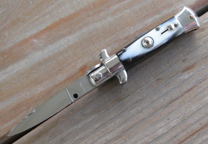 Vintage Italian Switchblade Knives Humpback Coilspring Stilettos